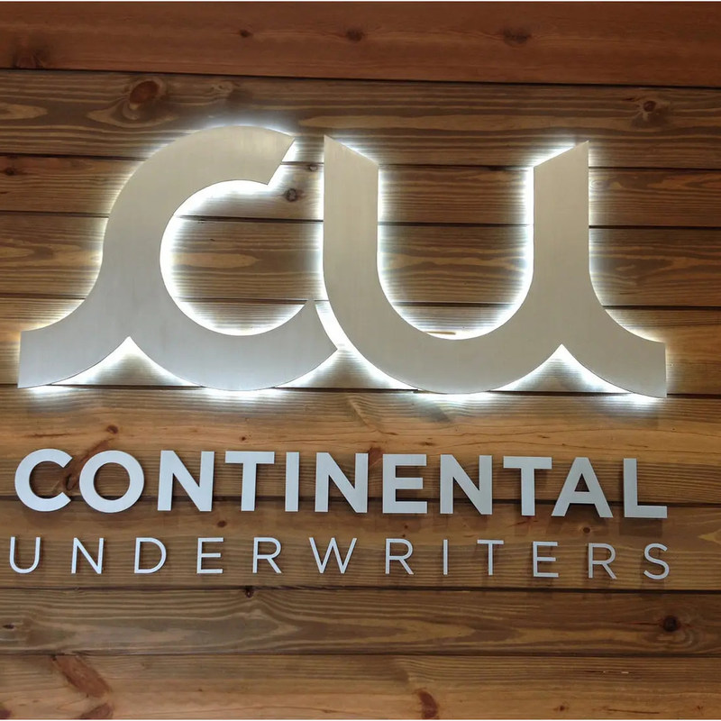 Acrylic Electronic Illuminated Sign Custom 3D Metal Logo LED Backlit ...
